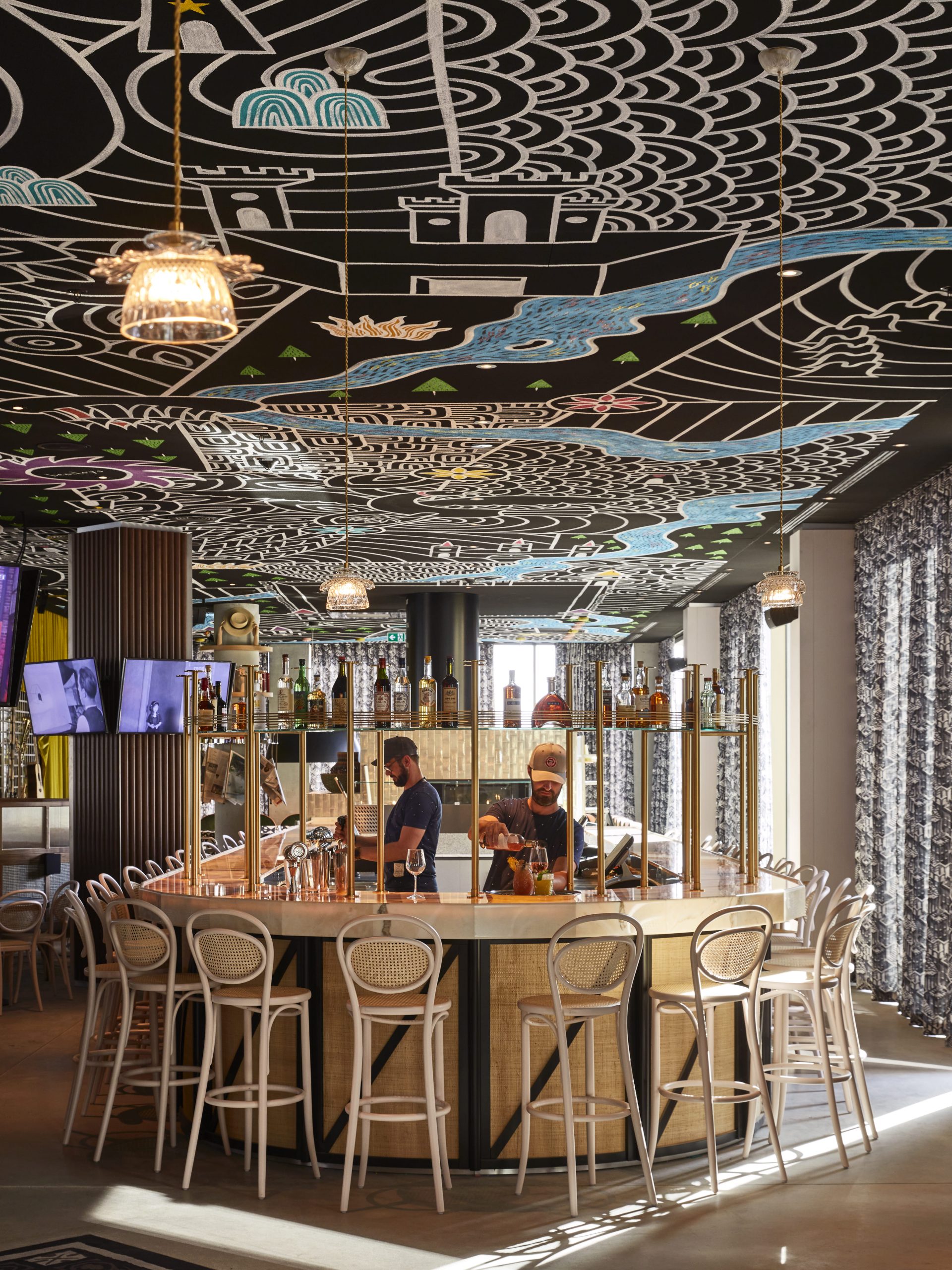 Unique Restaurant & Bar in Luxembourg | Mama Shelter
