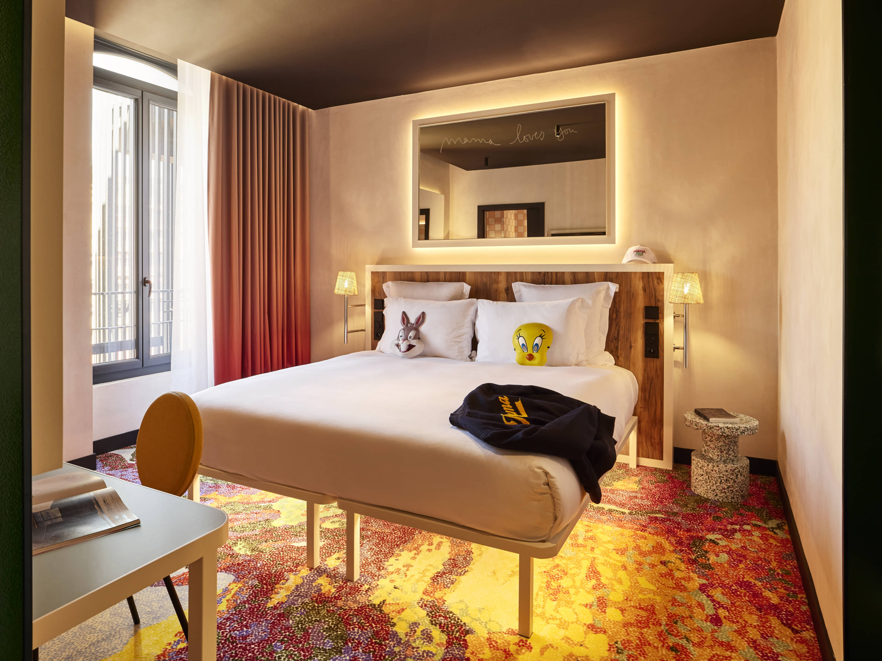 Design Bedrooms, Restaurant, Rooftop - Welcome to Mama!